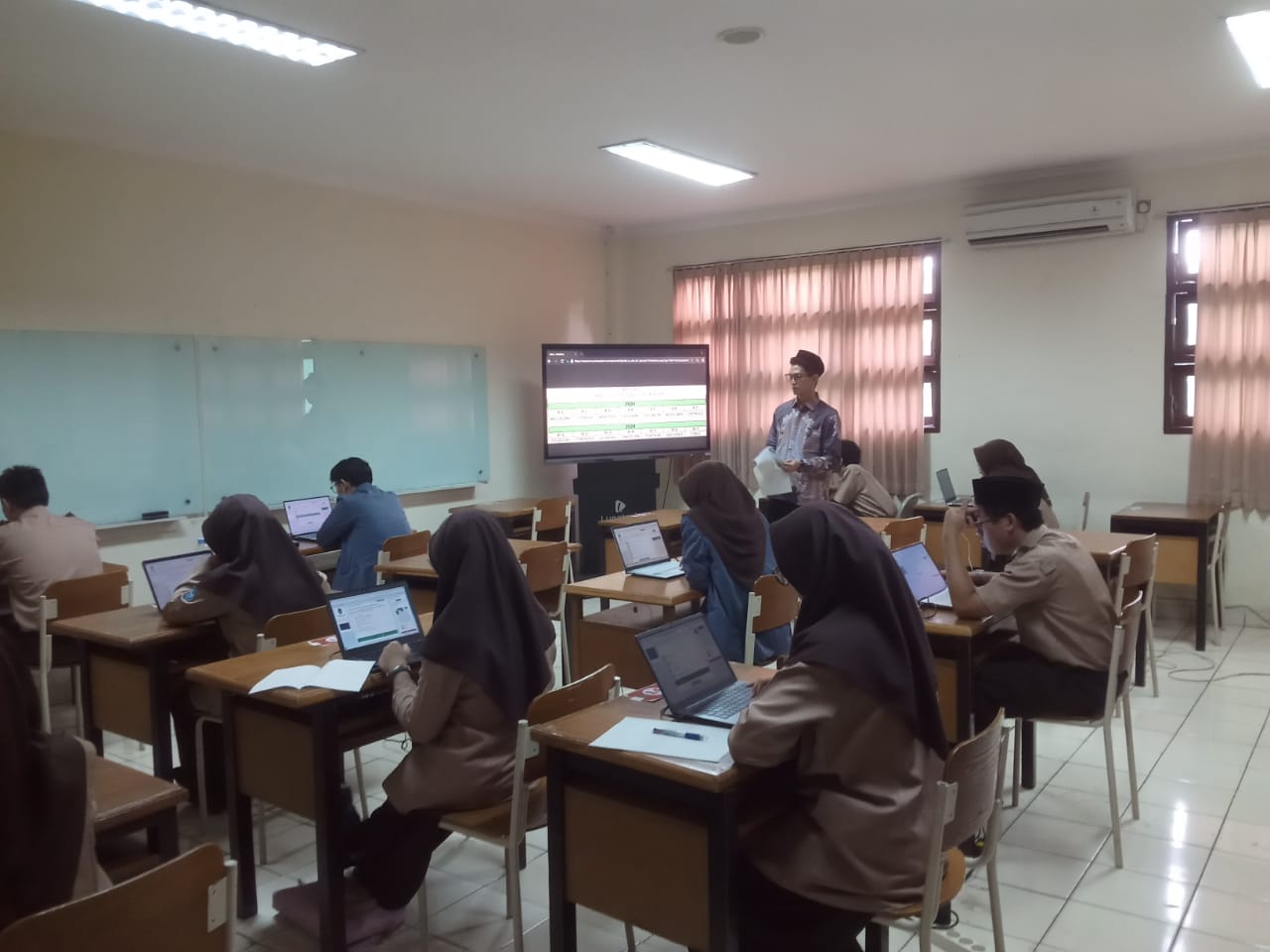 PELAKSANAAN SAT MAN IC SERPONG BERAKHIR, KELAS X FOKUS PERSIAPAN KIR